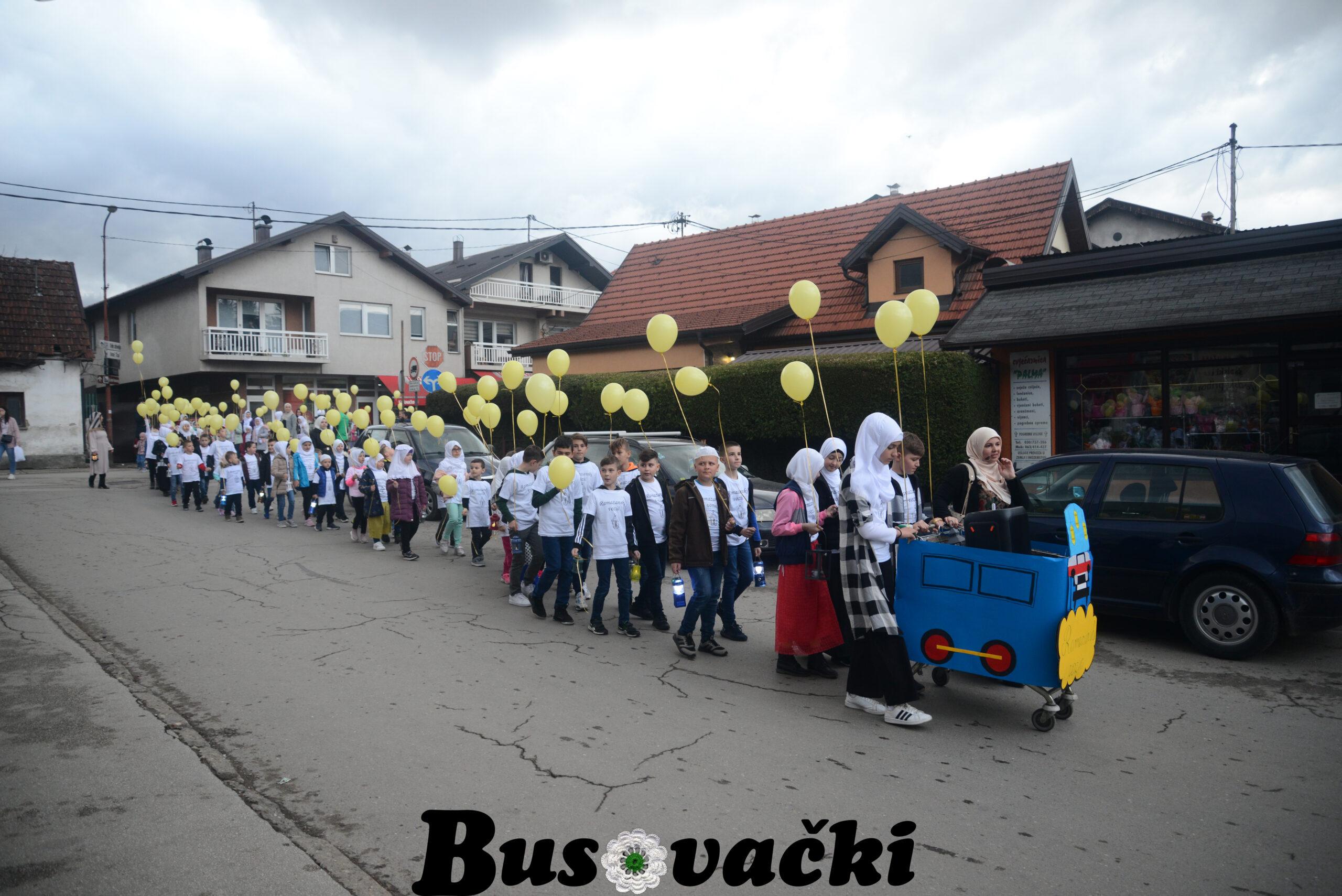 ”Ramazanski vozić”: 202 fenjera su sinoć preplavila grad Busovaču ...
